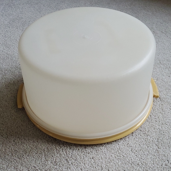 Tupperware | Kitchen | Vintage Tupperware Cake Carrier | Poshmark